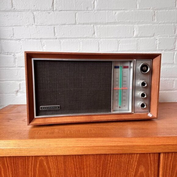 Portable Audio & Video | 1968 Panasonic Teak Solid State Radio Model ...